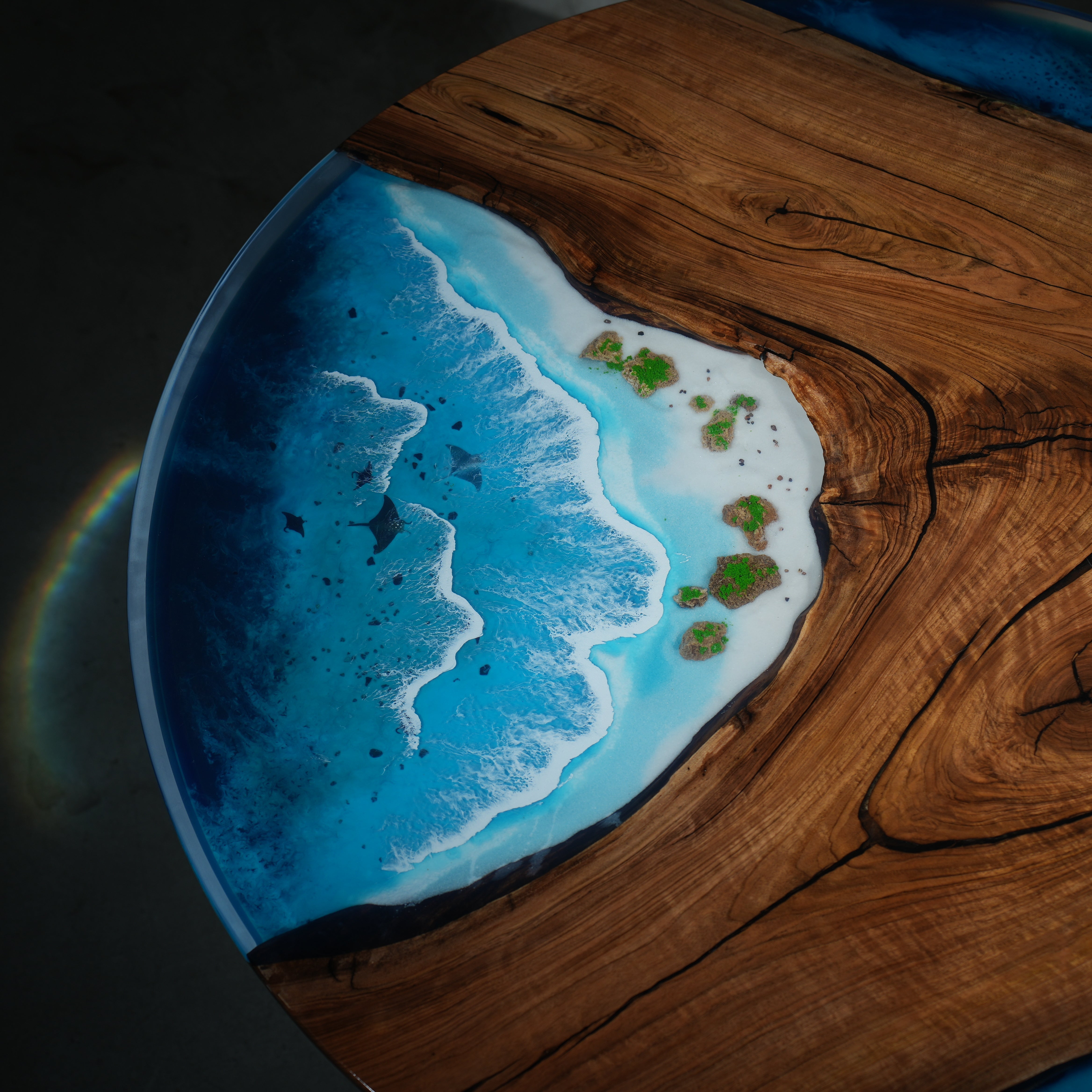 The Artistic Charms of Epoxy Ocean Tables with Waves and River Tables ...
